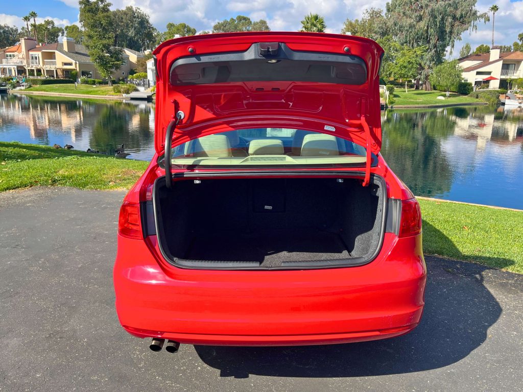 Drive Klassi – Premium Car Rental in Orange County